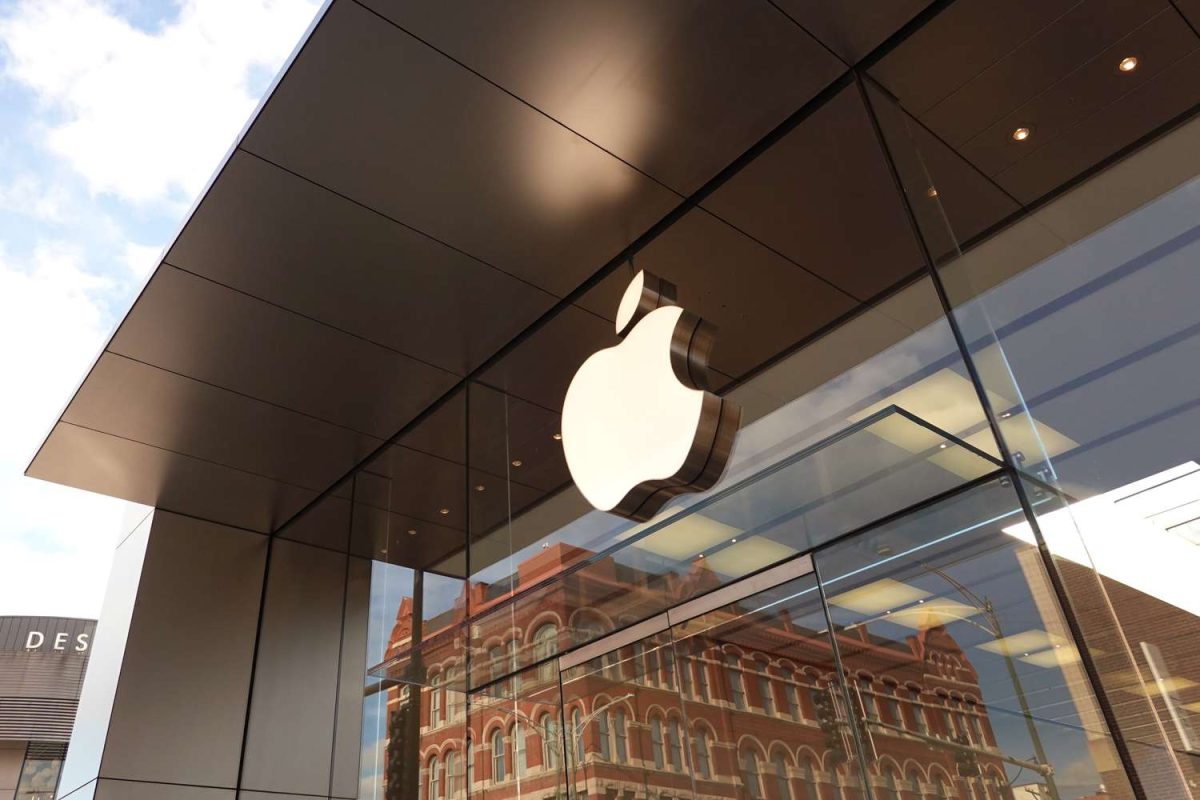 Apple seeks US approval to source memory chips from blacklisted Chinese ...